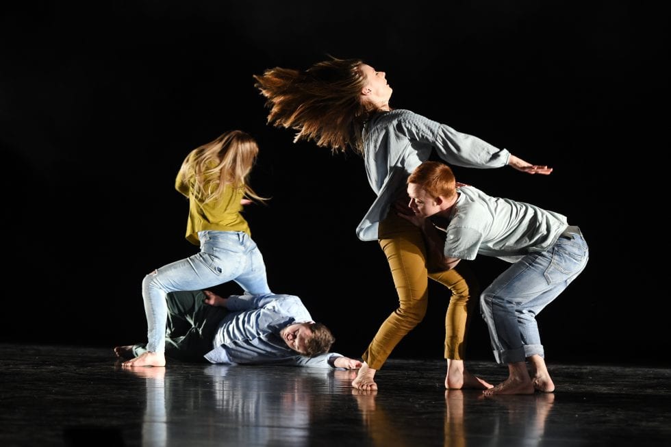 Leo Hewitt | Indepen-dance